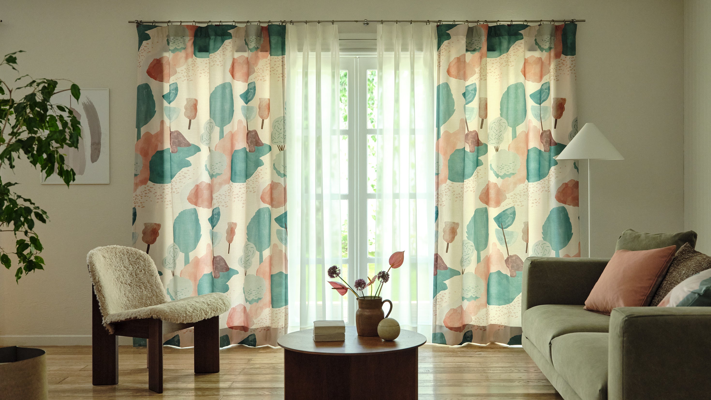 【デザイナー紹介】Sarahbel (サラベル) ―植物や景色を独自の視点で抽象化した、心に残るデザインをー – トレファトレファ